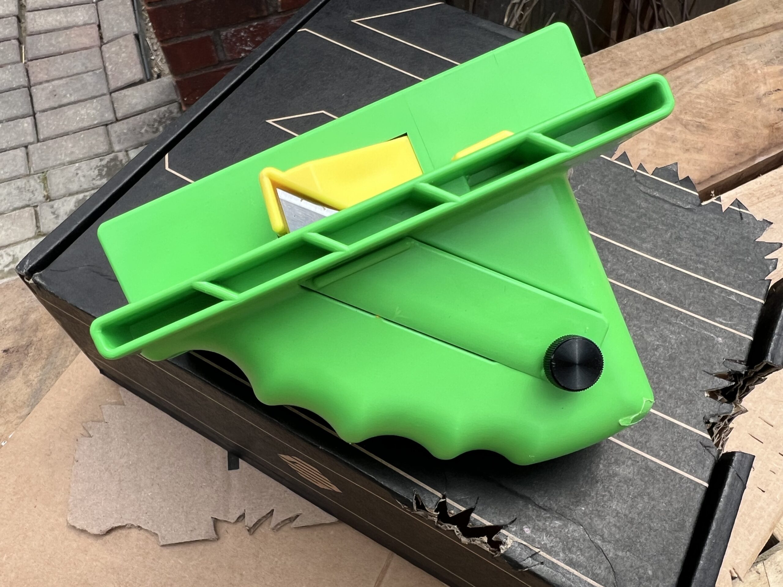 Best Cardboard Safety Box Cutter & Knife | Cardboard Piranha
